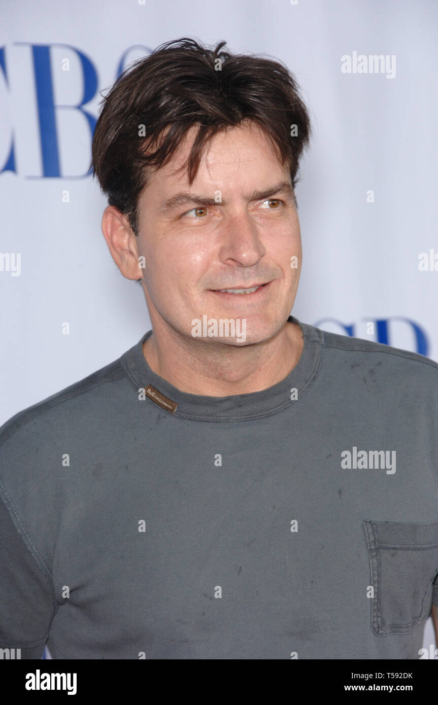 Charlie sheen cbs summer press hi-res stock photography and images - Alamy