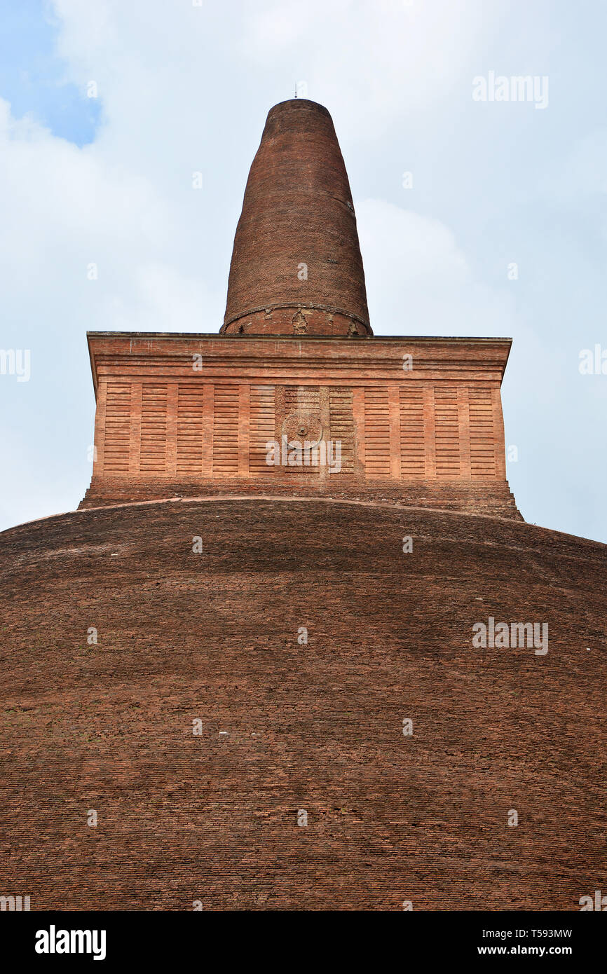 Abhayagiri stupa, Anuradhapura, Sri Lanka, UNESCO World Heritage Site ...