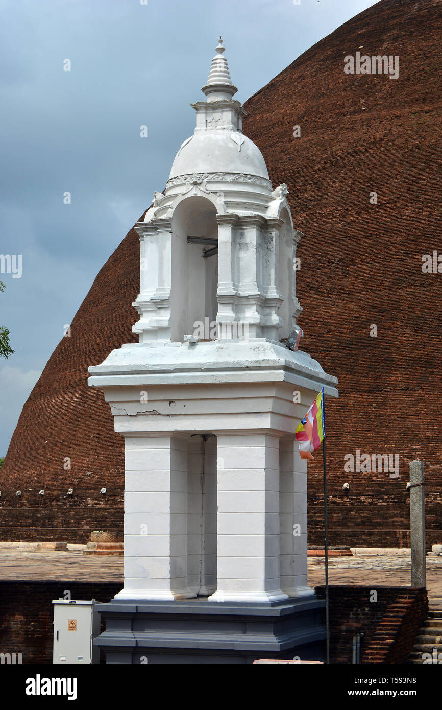 Abhayagiri stupa, Anuradhapura, Sri Lanka, UNESCO World Heritage Site ...