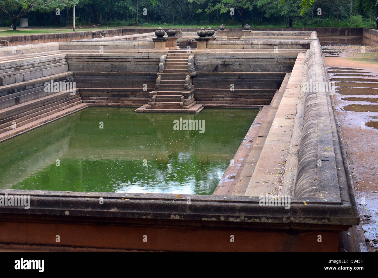 Kuttam Pokuna, Anuradhapura, Sri Lanka, UNESCO World Heritage Site ...