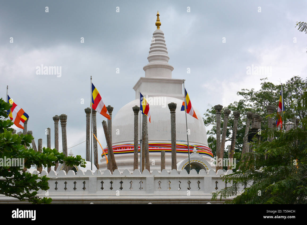 Thuparamaya stupa, Anuradhapura, Sri Lanka, UNESCO World Heritage Site ...