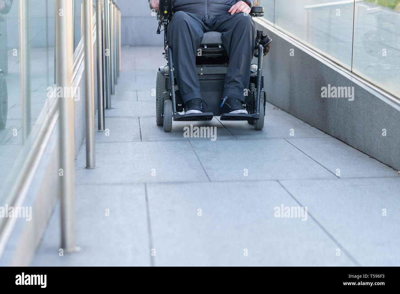 Using ramp to building hi-res stock photography and images - Alamy
