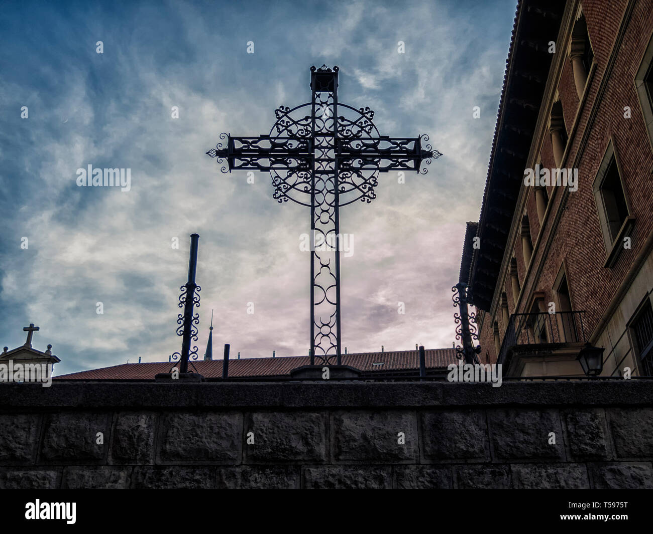 cross in the city Stock Photo - Alamy