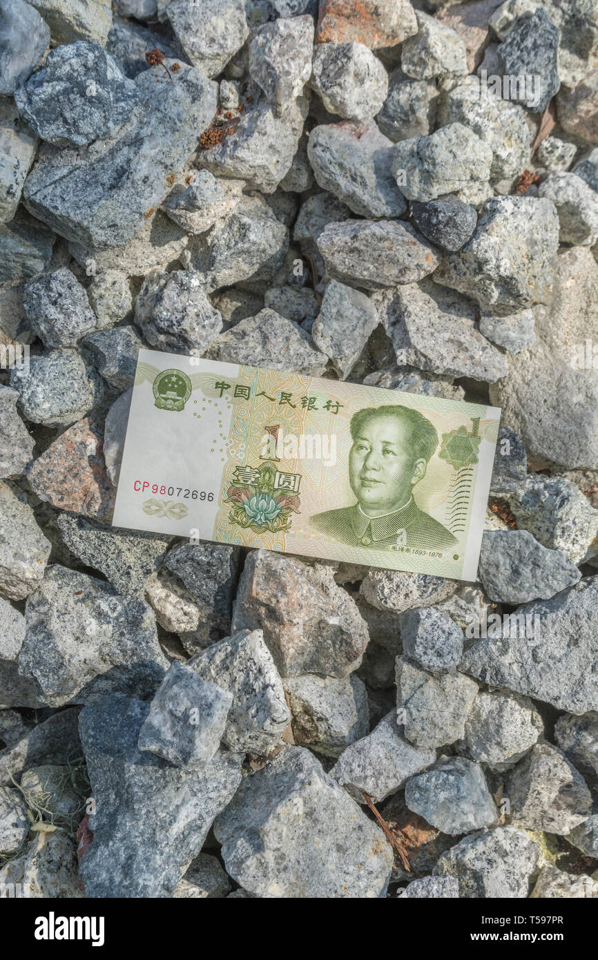 China economy rock bottom hi-res stock photography and images - Alamy