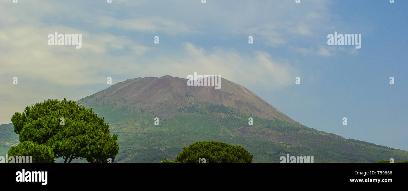 Mount Vesuvius located on the Gulf of Naples in Campania, Italy Stock ...