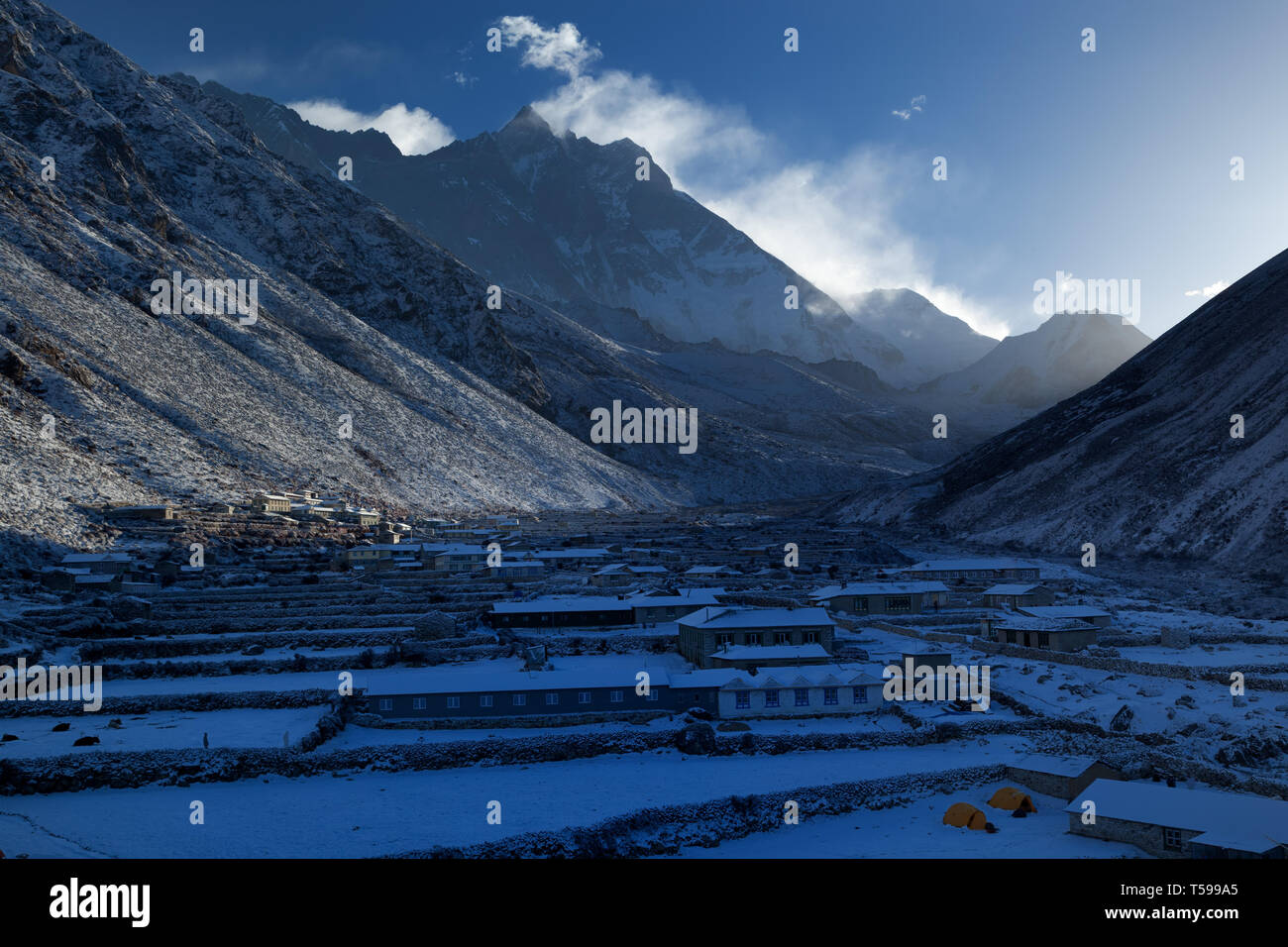 Dingboche nepal hi-res stock photography and images - Alamy