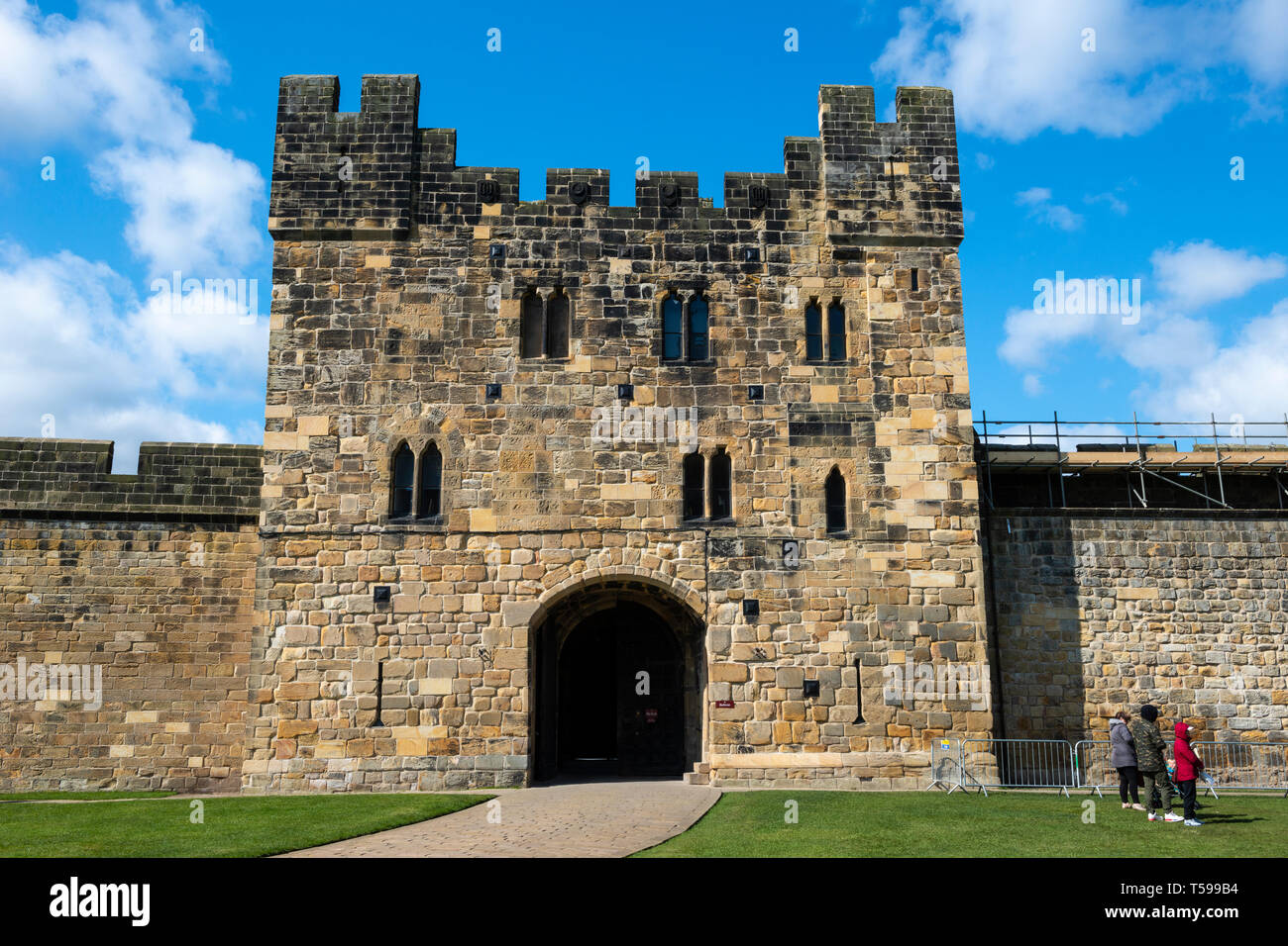 Outer bailey in alnwick castle hi-res stock photography and images - Alamy