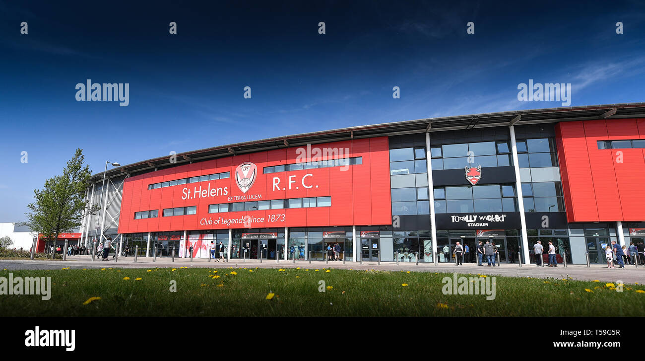 A general view of the Totally Wicked Stadium, St Helens Stock Photo - Alamy