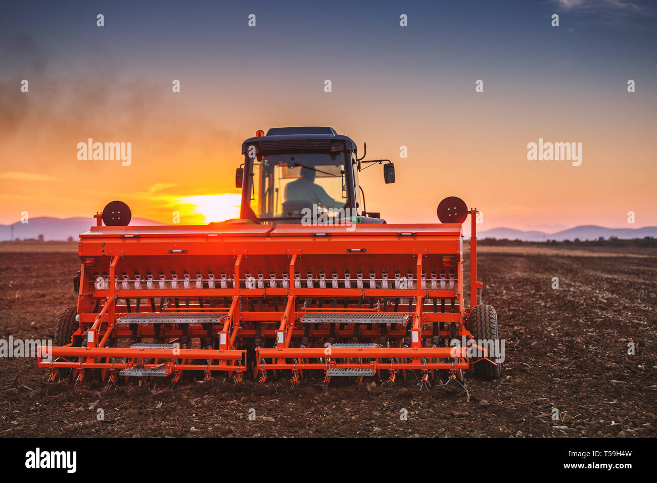 Seeding tractor hi-res stock photography and images - Alamy