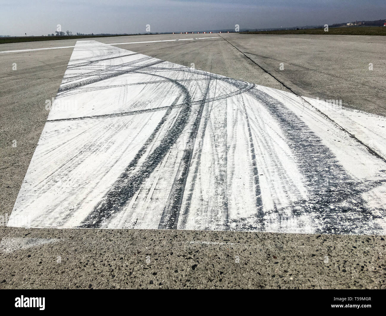 Car racing track texture hi-res stock photography and images - Alamy
