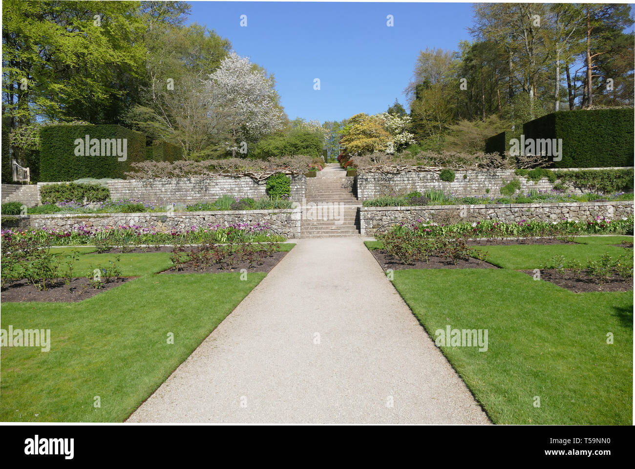 Castle drogo gardens hi-res stock photography and images - Alamy