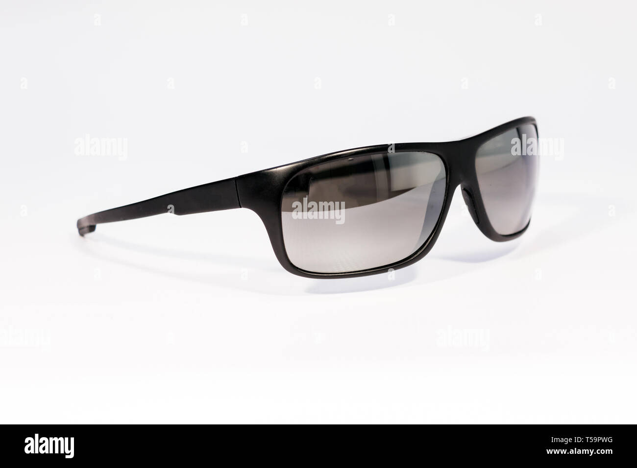 Wrap around hi-res stock photography and images - Alamy