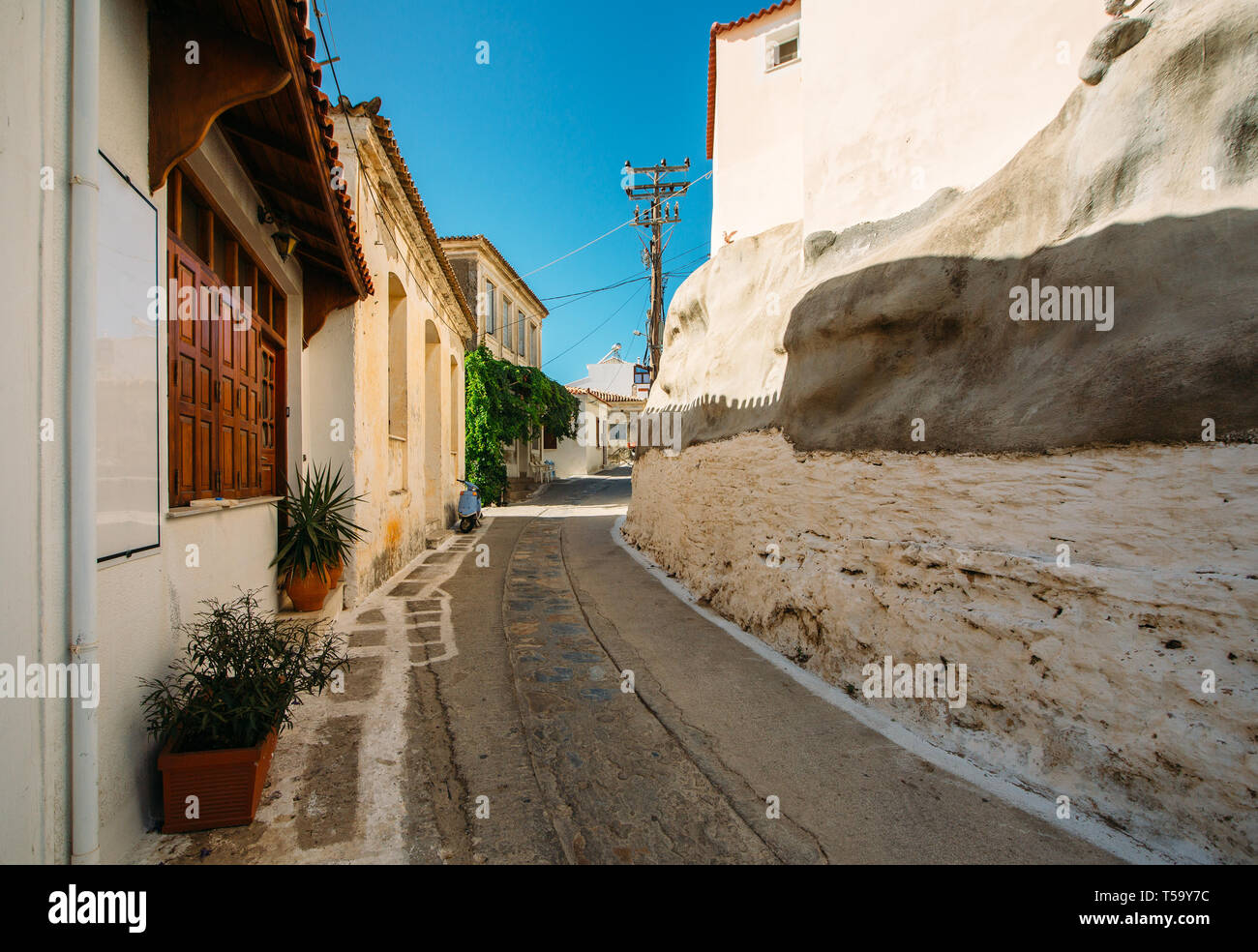 Old street of samos town hi-res stock photography and images - Alamy
