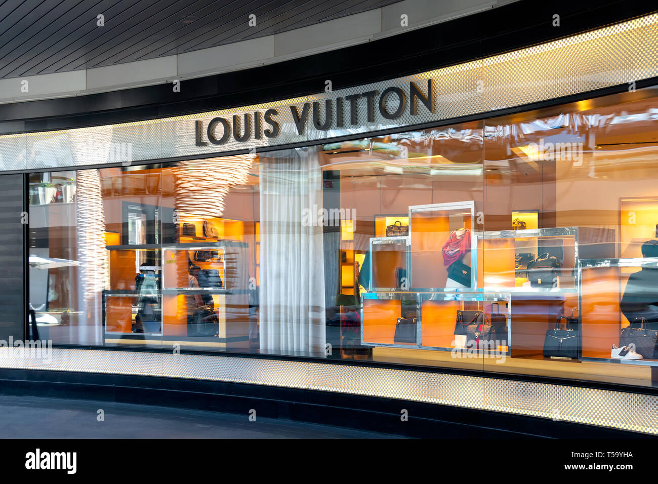 Louis vitton logo hi-res stock photography and images - Alamy