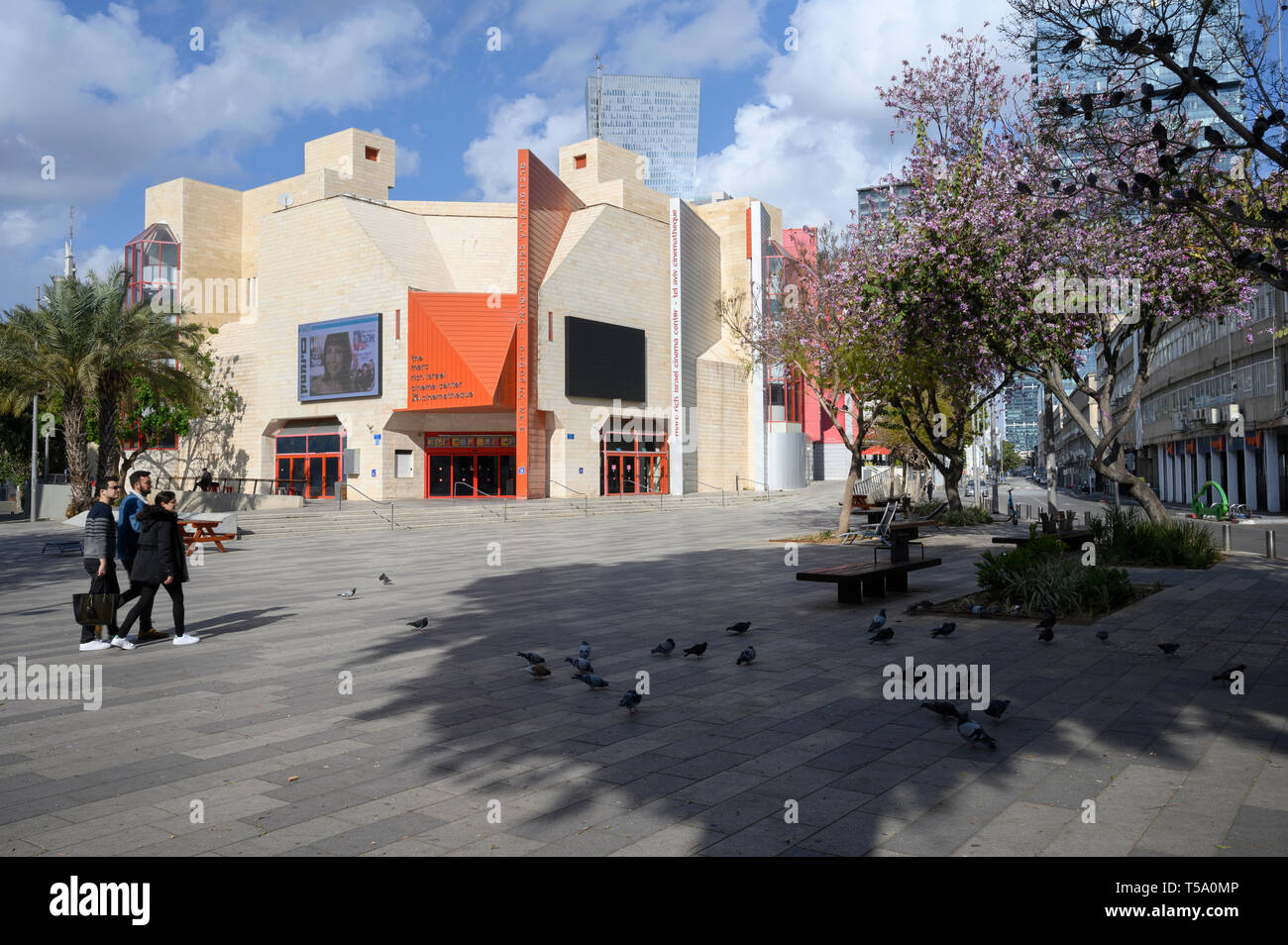 Tel aviv cinematheque hi-res stock photography and images - Alamy