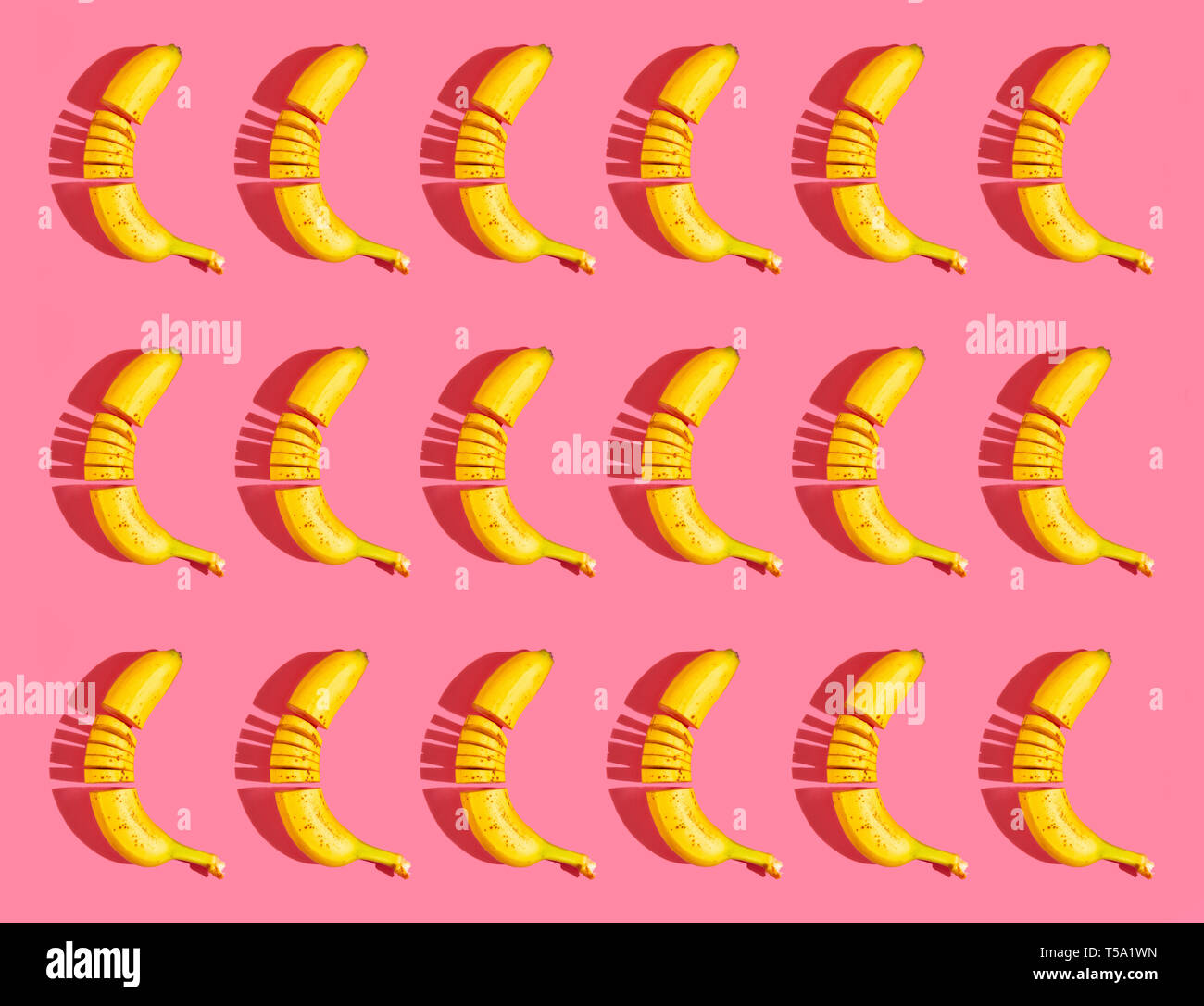 Pink banana hi-res stock photography and images - Alamy