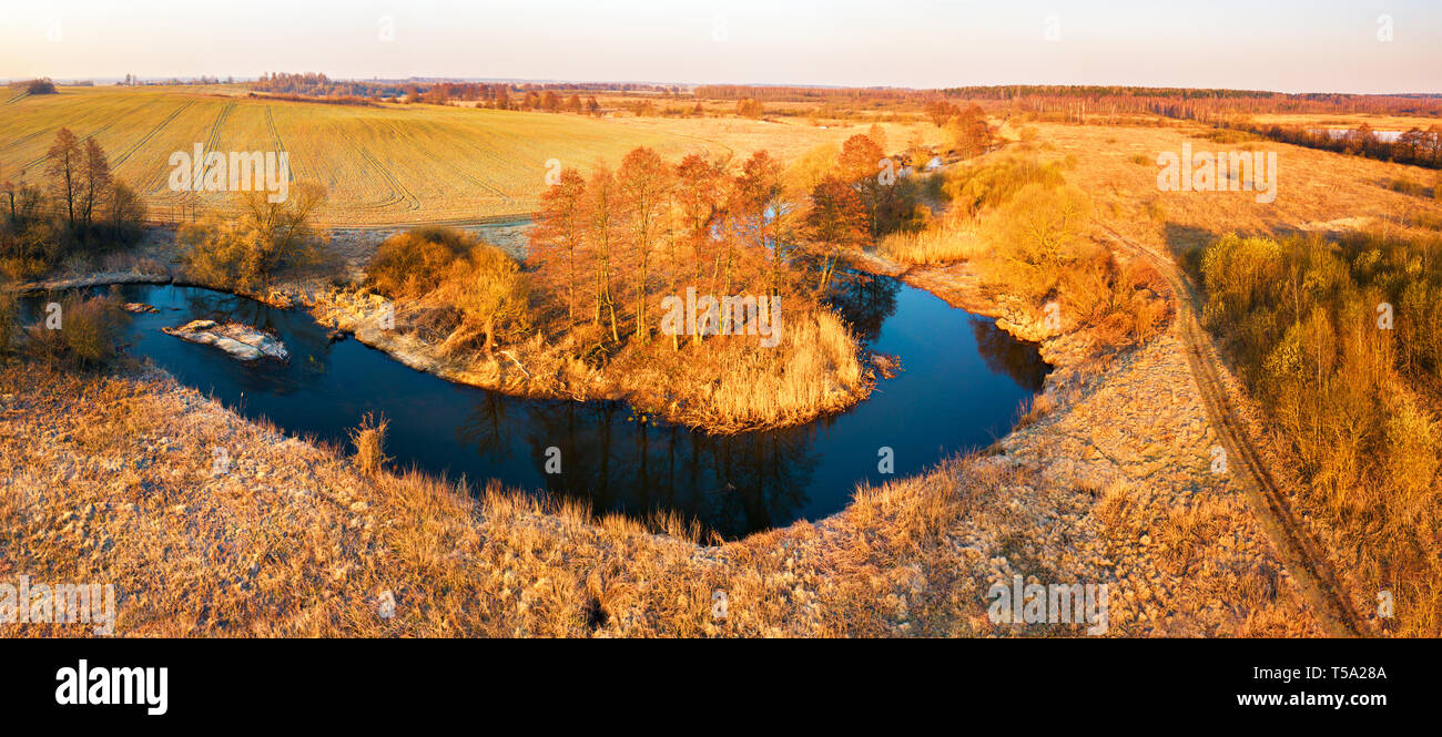 Curved river hi-res stock photography and images - Alamy