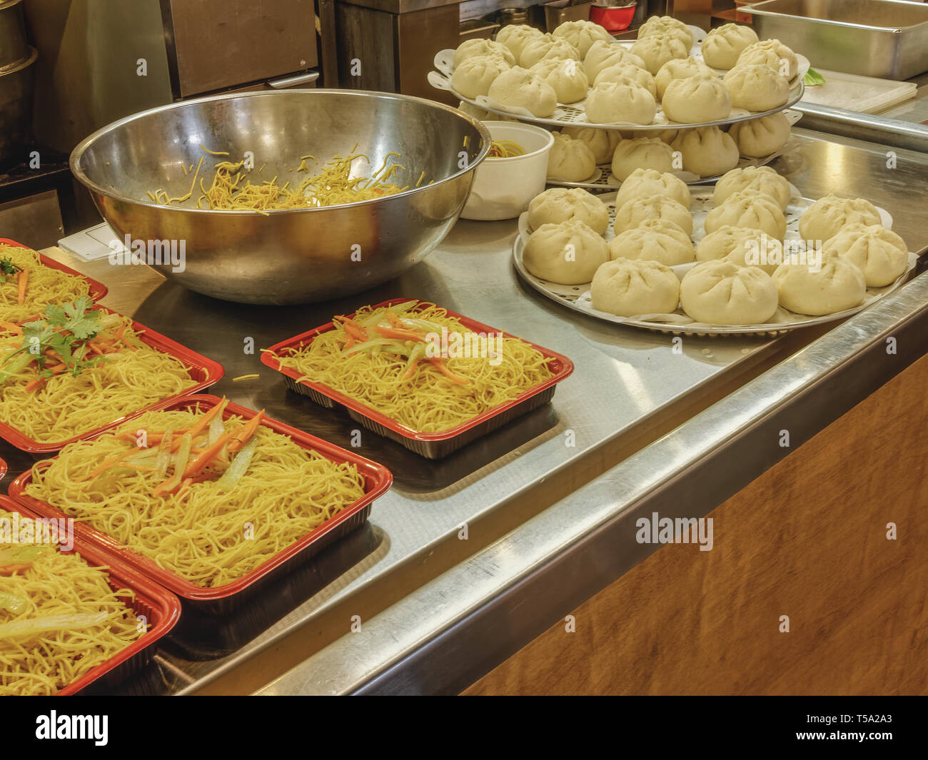 Dim sum containers hi-res stock photography and images - Alamy