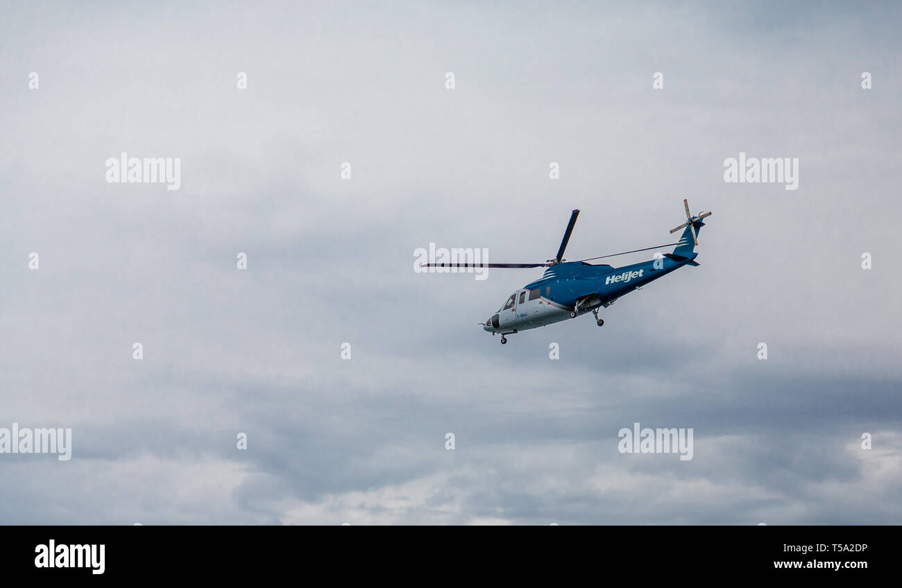Helijet in Flight Stock Photo - Alamy