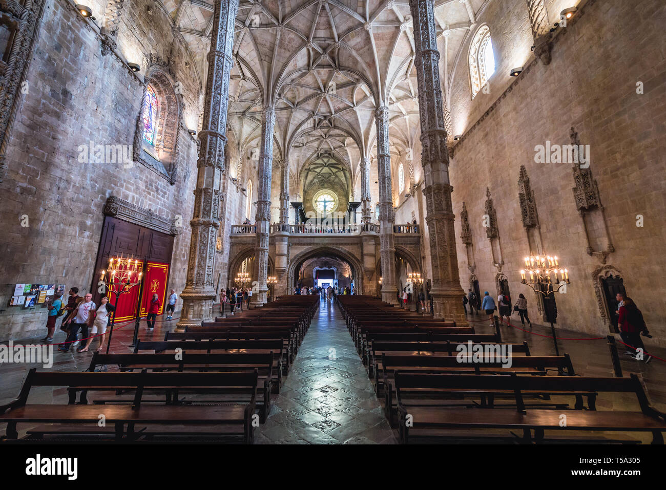 Mosteiro dos jerónimos interior hi-res stock photography and images - Alamy