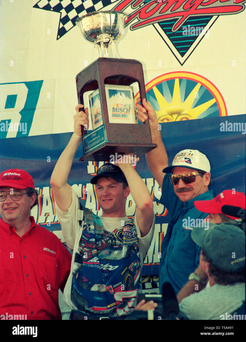 Dale earnhardt jr busch series 1998 hi-res stock photography and images ...