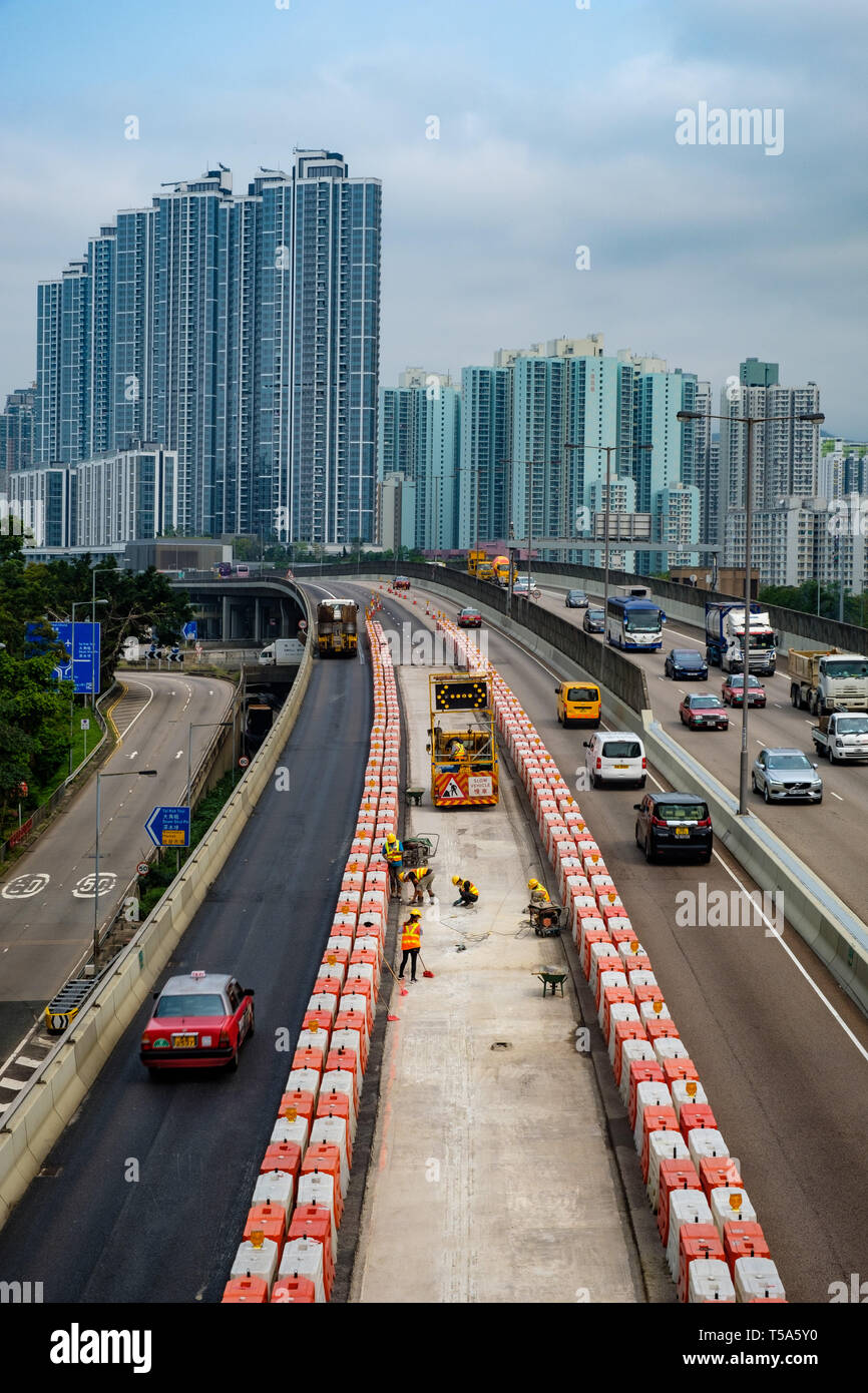 Highway maintenance workers hi-res stock photography and images - Alamy