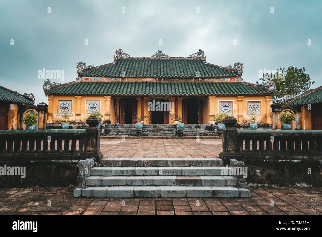 Hue royal palace hi-res stock photography and images - Alamy