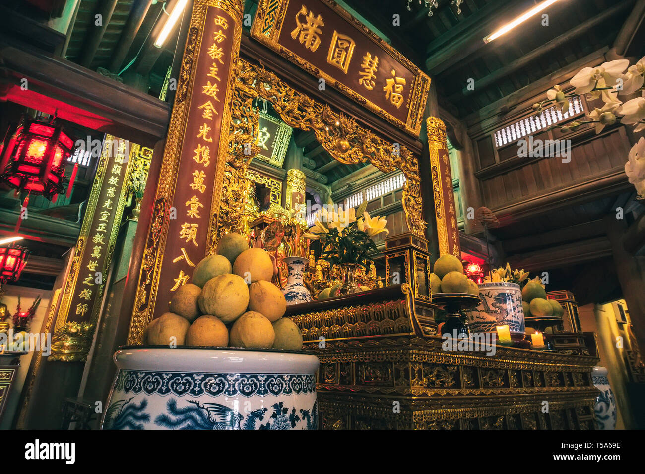 Inside a buddhist temple hi-res stock photography and images - Alamy