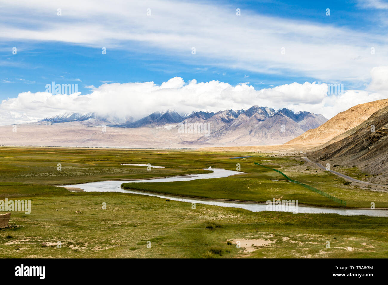 Tagharma viewing deck panorama on Pamir Plateau, at the feet of Muztagh ...