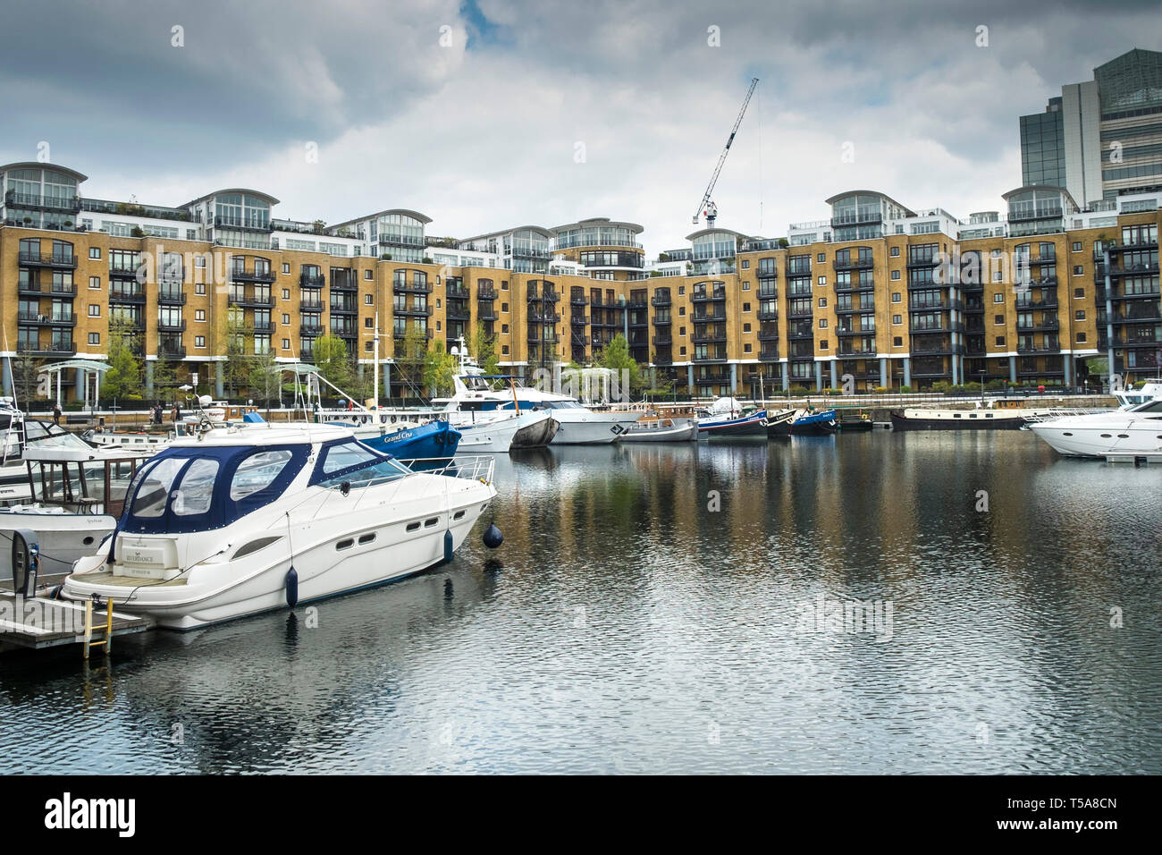 St Katherine Dock in Wapping in London Stock Photo - Alamy