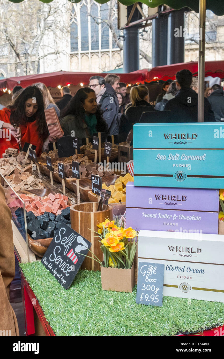 Fudge display hi-res stock photography and images - Alamy