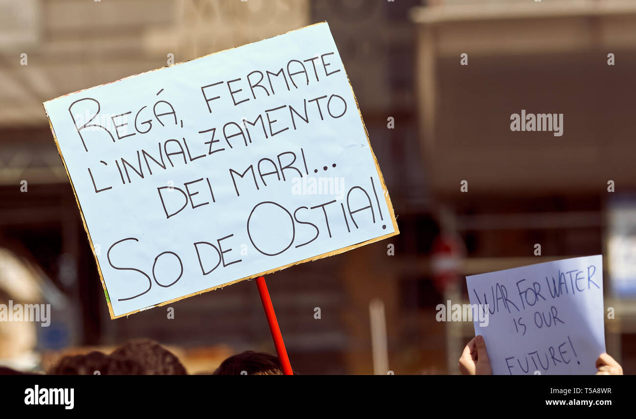 Greta thunberg sign 2019 hi-res stock photography and images - Alamy