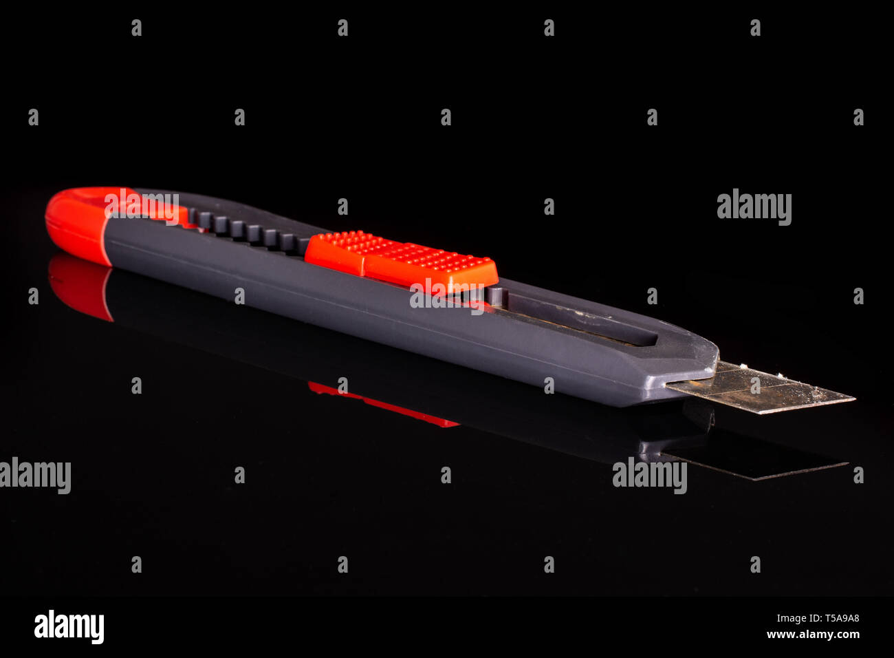 Scalpel blade pointed hi-res stock photography and images - Alamy