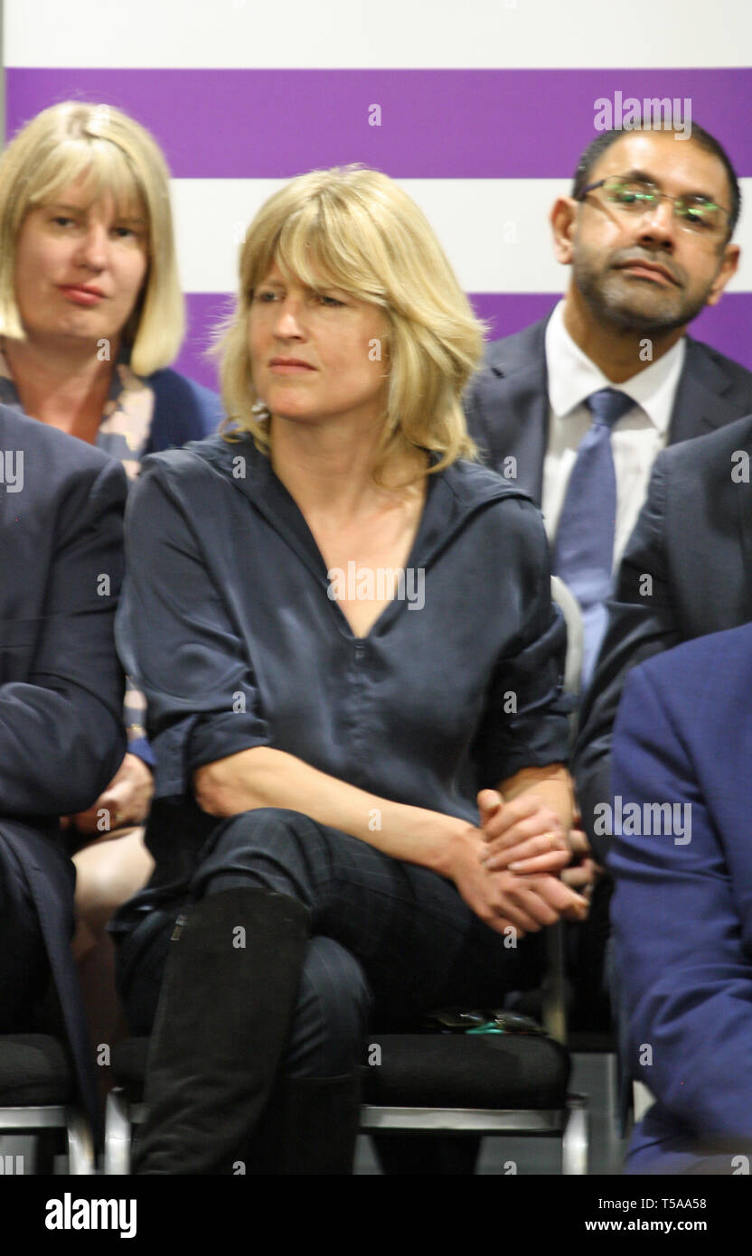 Classify Boris Johnson's Siblings