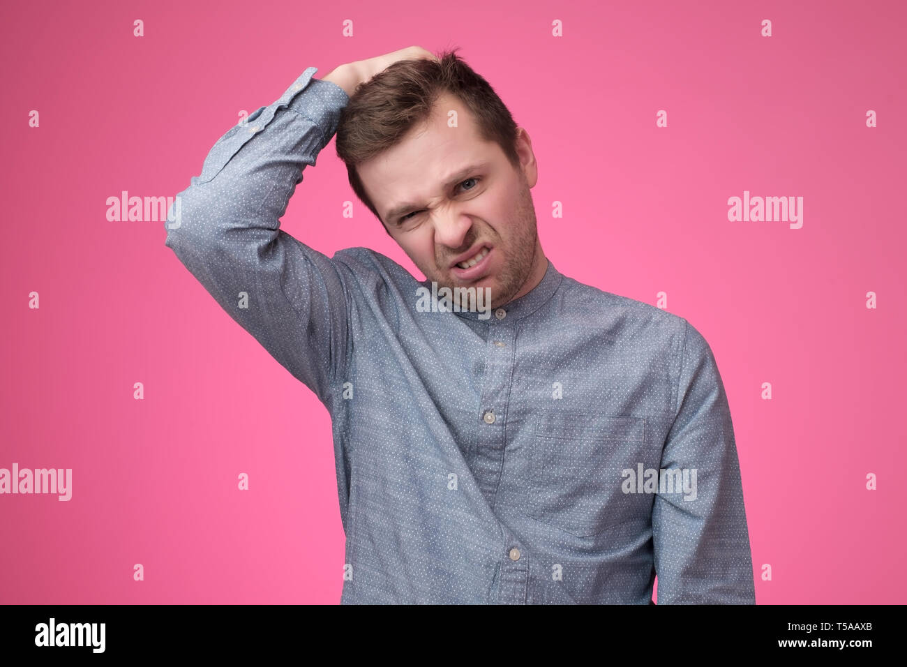 Forgetful face expression hi-res stock photography and images - Alamy