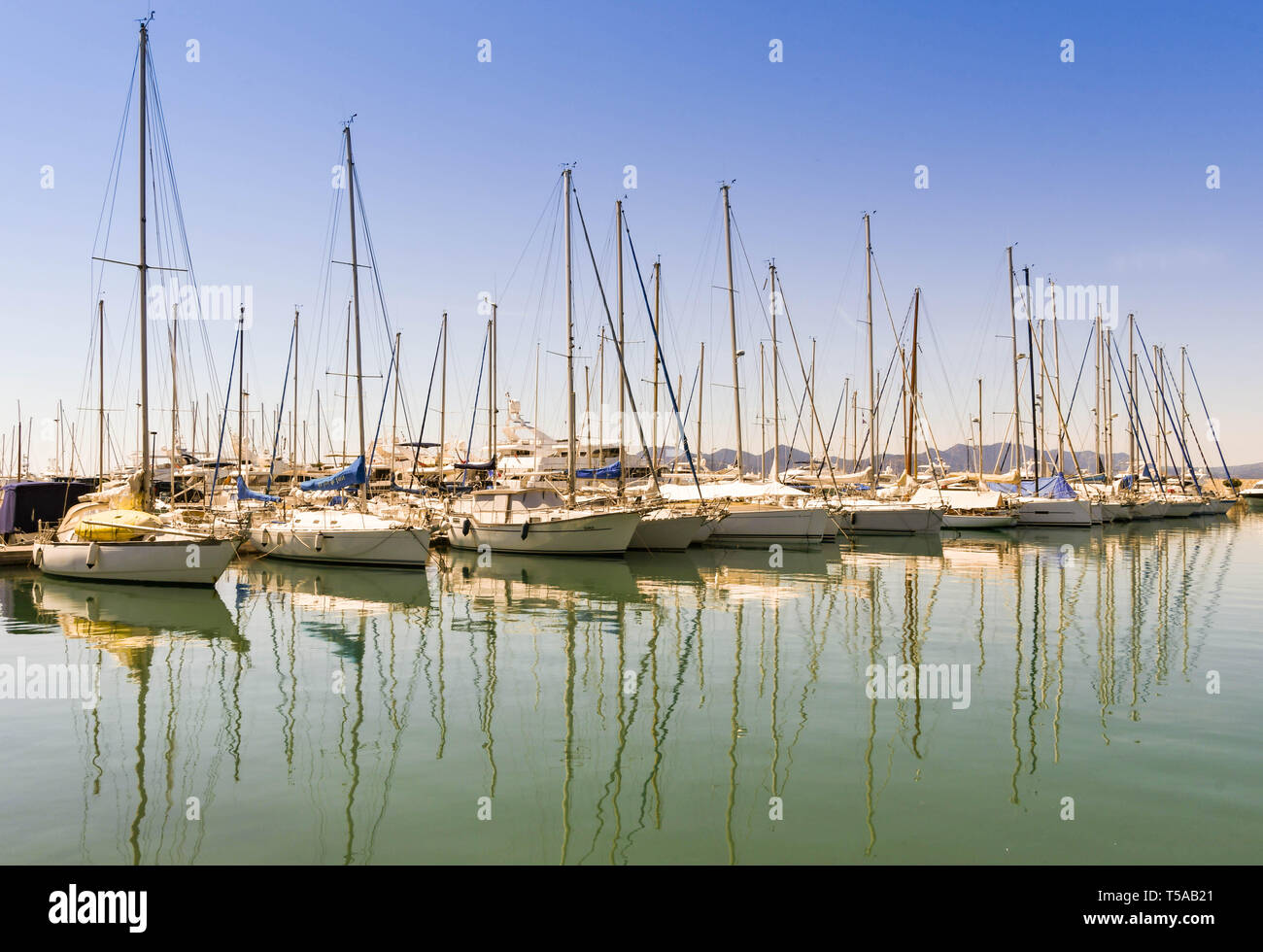 Saint raphael france hi-res stock photography and images - Alamy