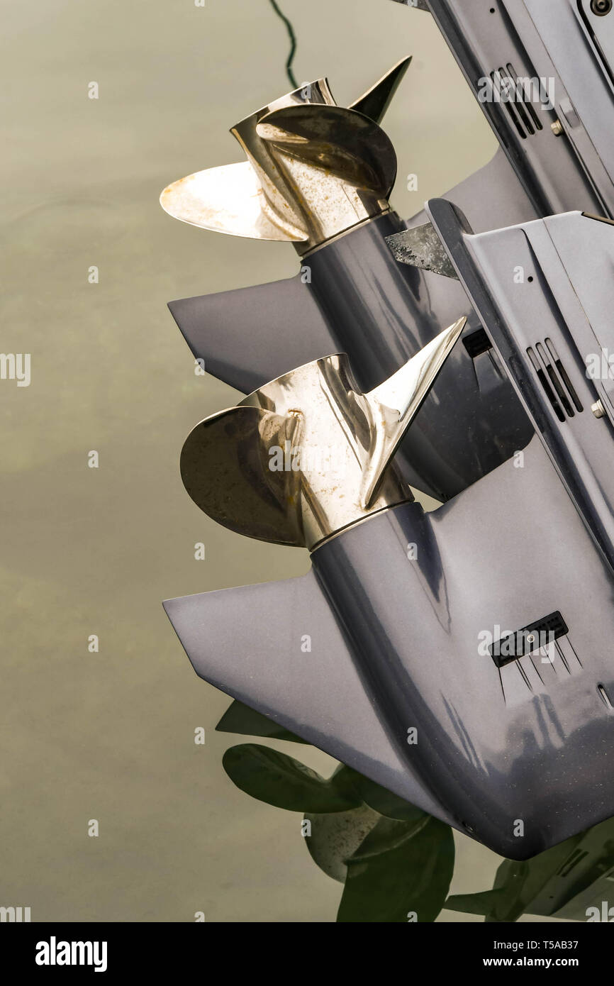 Outboard motor propeller hi-res stock photography and images - Alamy