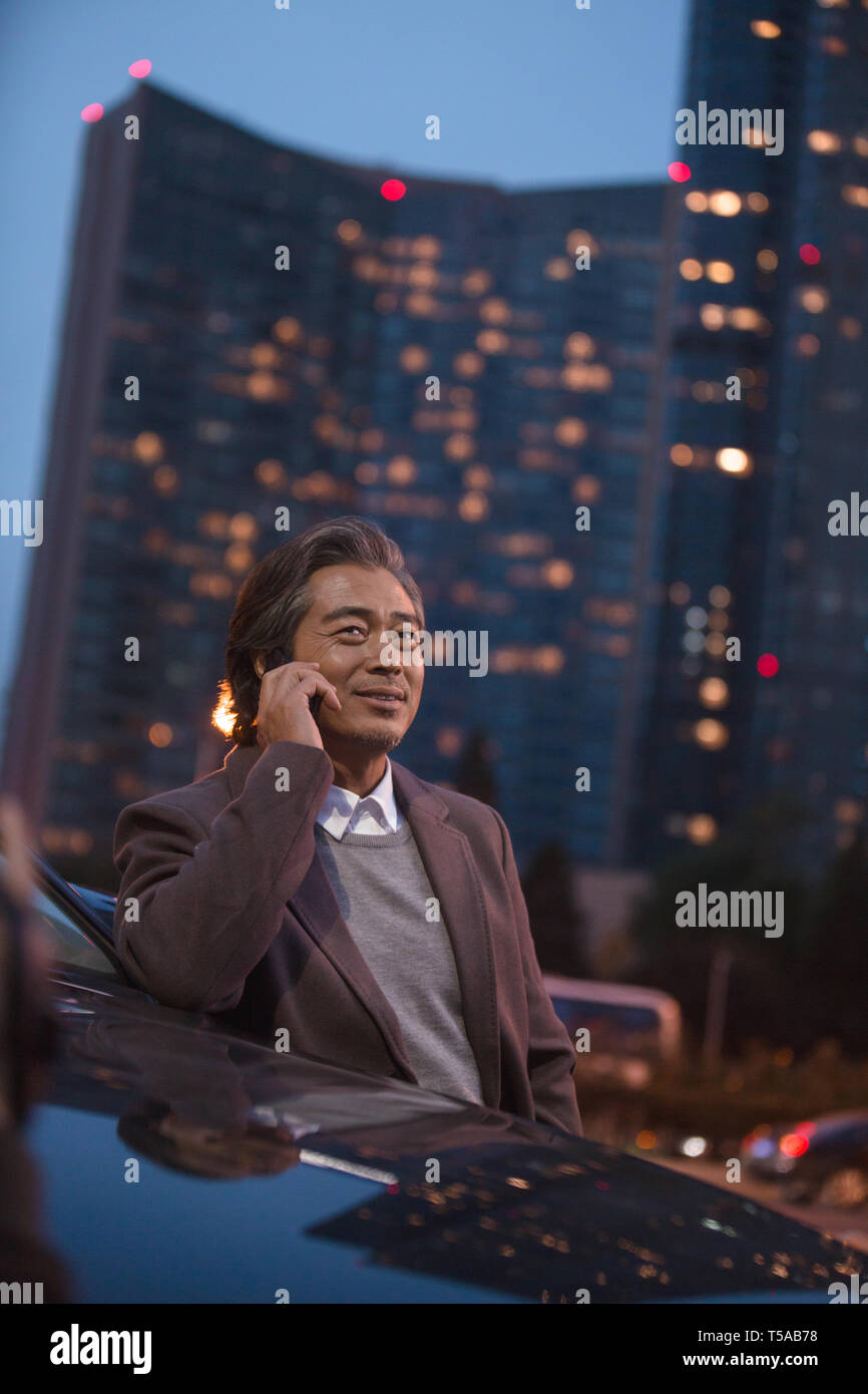 Business man make a phone call Stock Photo - Alamy