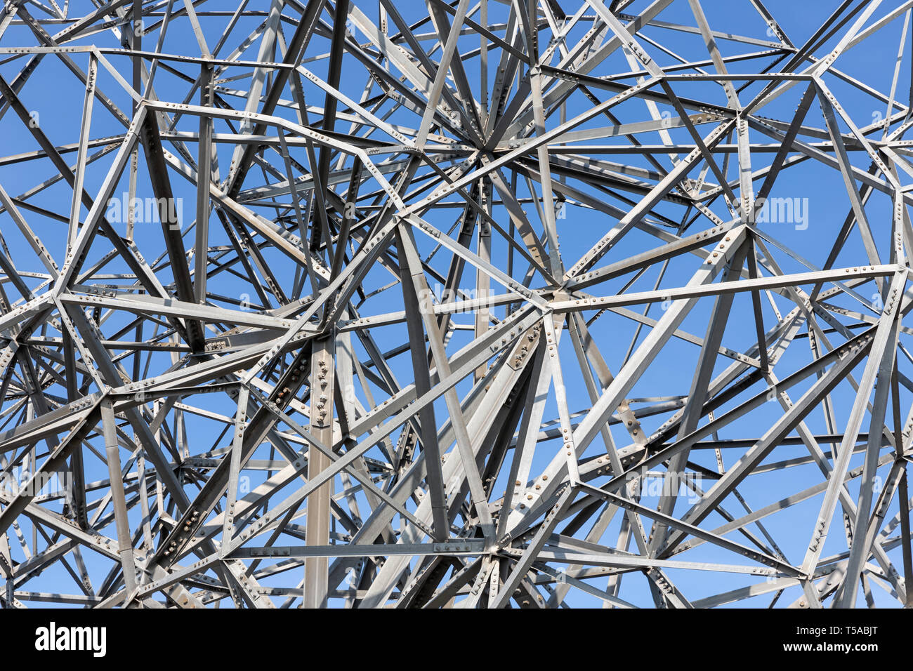 Steel skeleton structure hi-res stock photography and images - Alamy