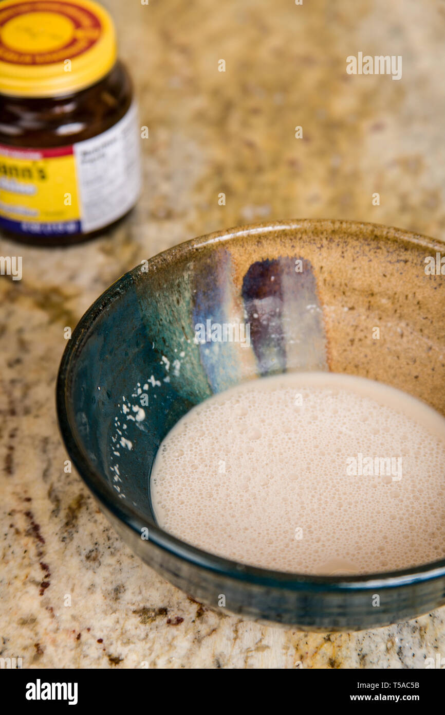 Yeast rising bread hi-res stock photography and images - Alamy