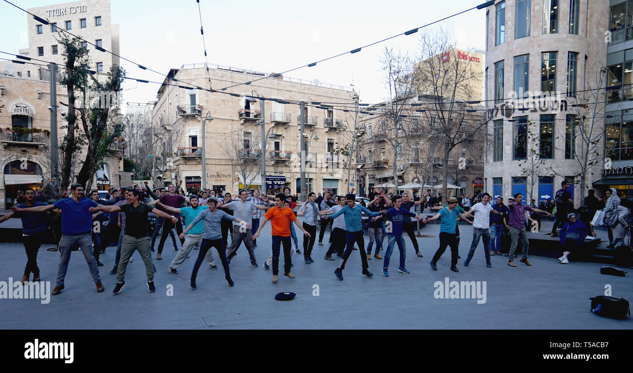 ISRAEL - JERUSALEM CITY - YOUNGSTERS LINE DANCING IN THE STREET ...