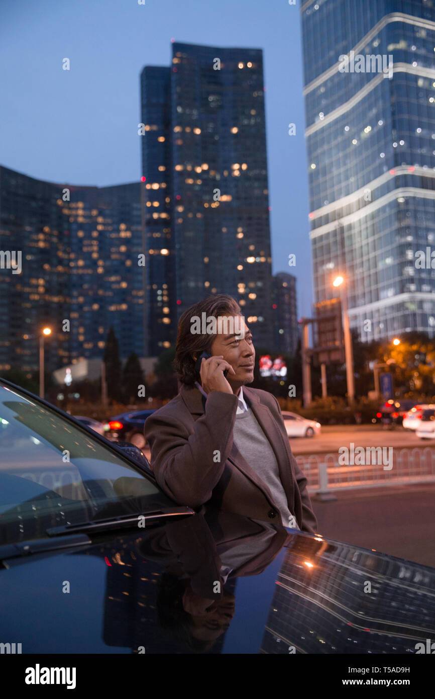 Business man make a phone call Stock Photo - Alamy