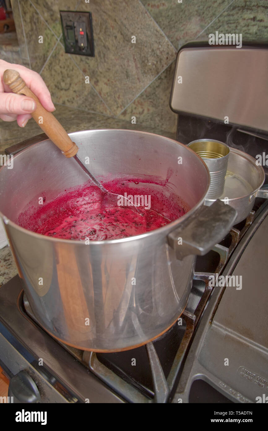 Stirring large pot hi-res stock photography and images - Alamy