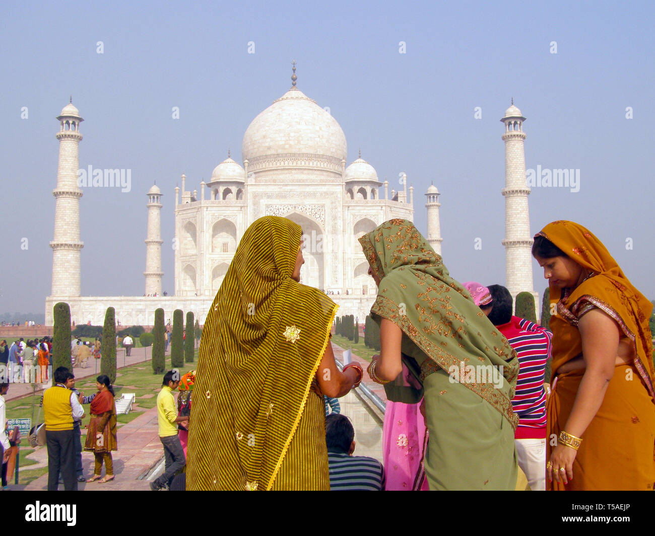 AGRA, INDIA DEC 17, 2015: Women in traditional Indian clothes and other ...