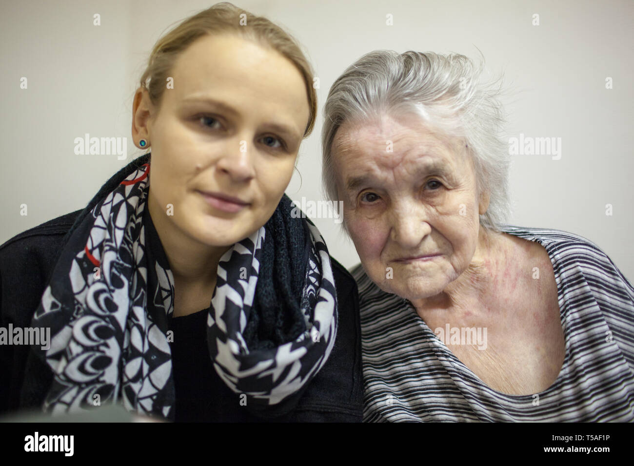 Portrait two generations women family hi-res stock photography and ...