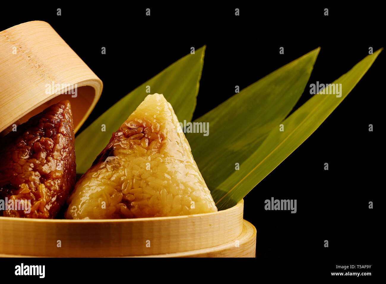 Unpacking leaves hi-res stock photography and images - Alamy