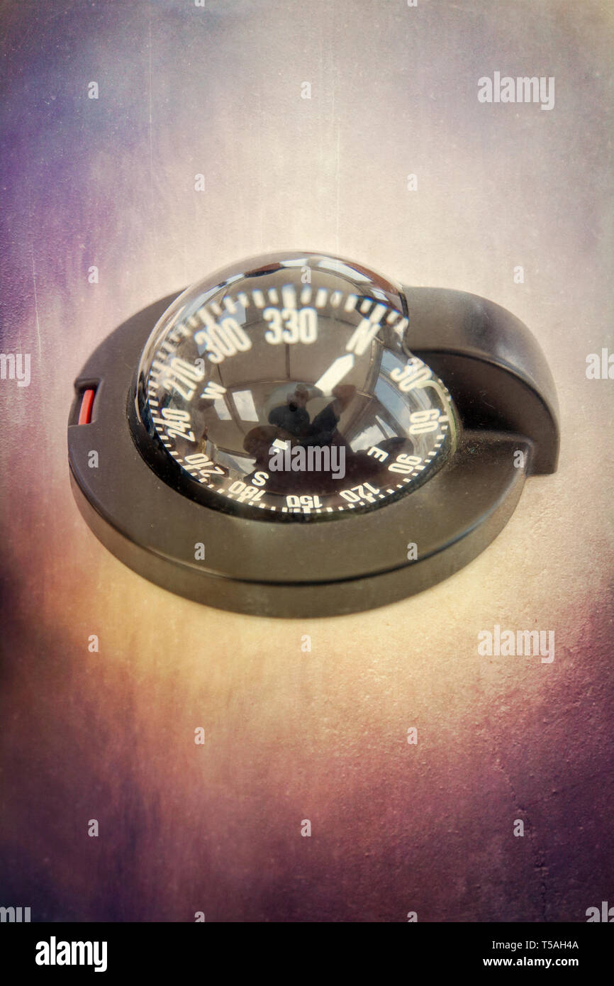 Ship compass hi-res stock photography and images - Alamy