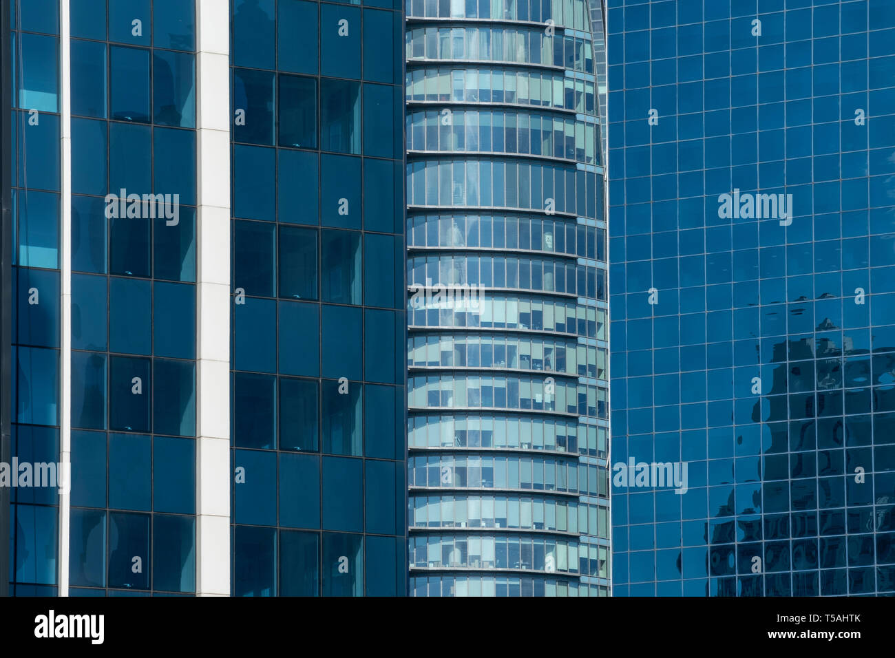 View office windows exterior hi-res stock photography and images - Alamy