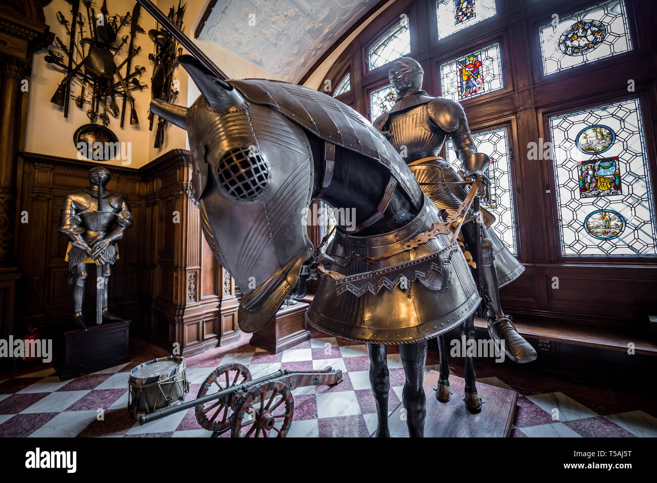 Full knight and horse armour in Grand Armory Hall in Peles Palace ...