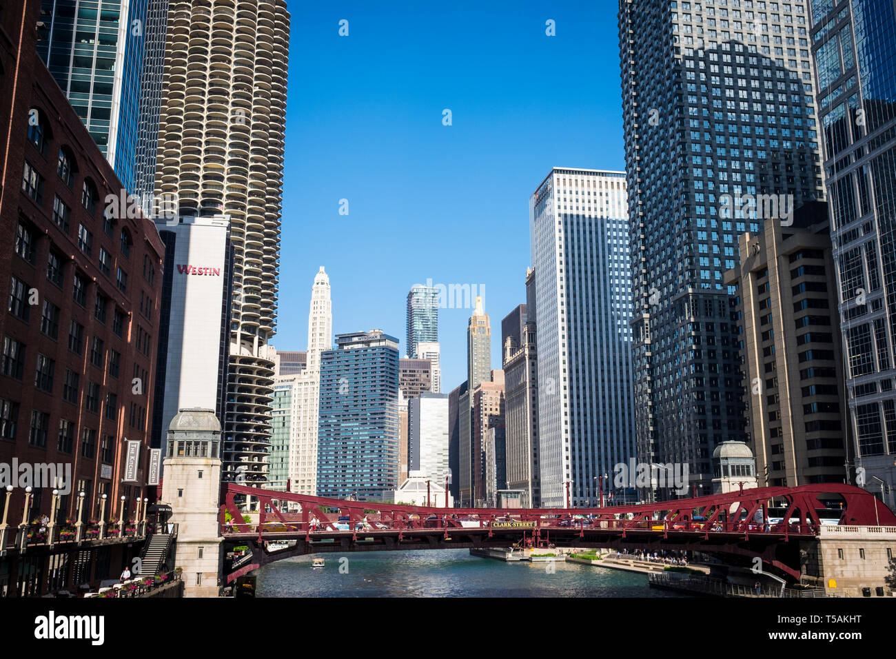 Chicago urban landscape hi-res stock photography and images - Alamy